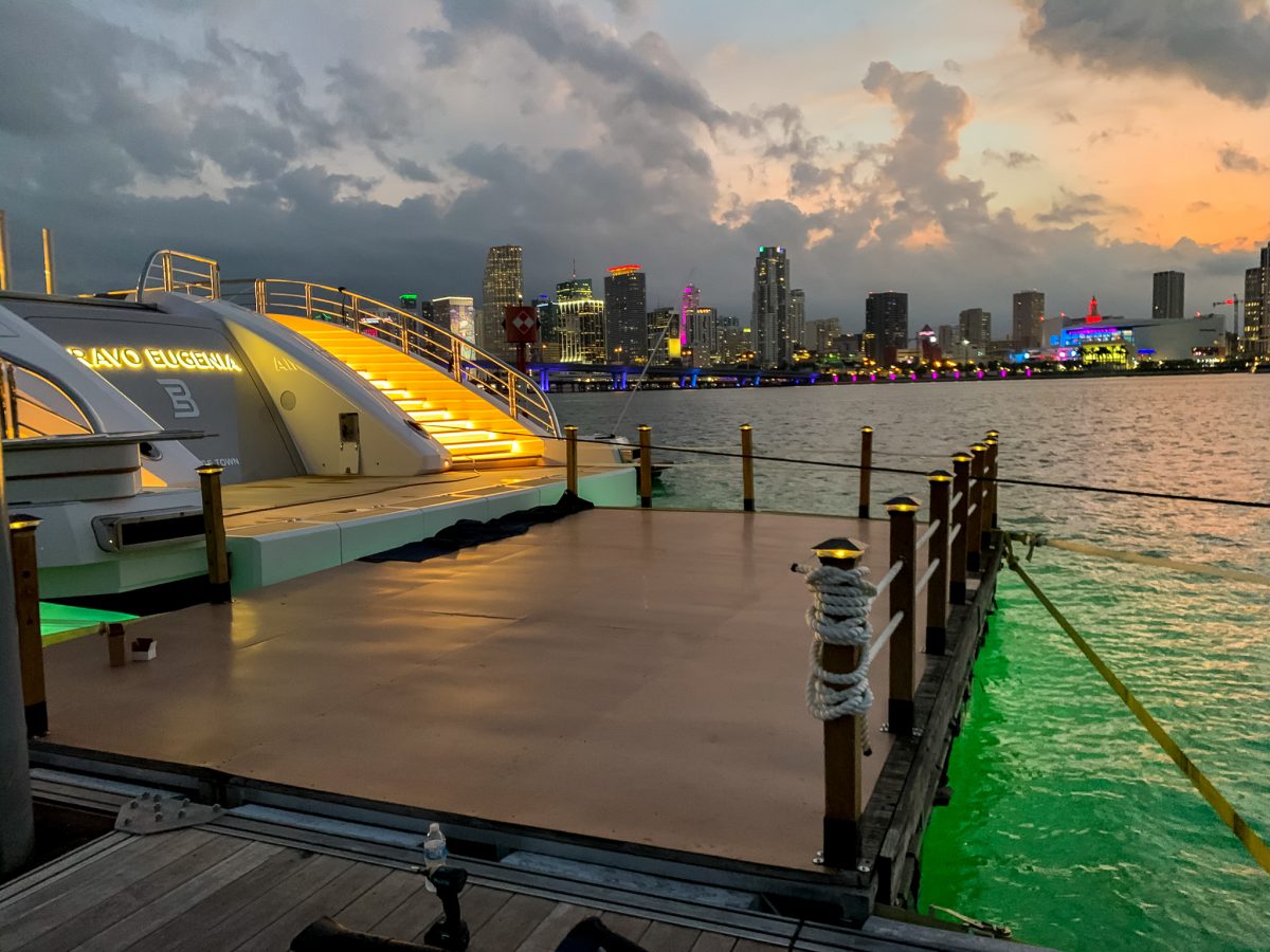 Boarding Platform for Bravo Eugenia for Mega-Yacht by Allsports Productions